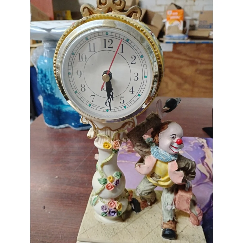Crosa | Wall Decor | Vintage Crosa Quartz Mantel Clock Clown Tophat ...